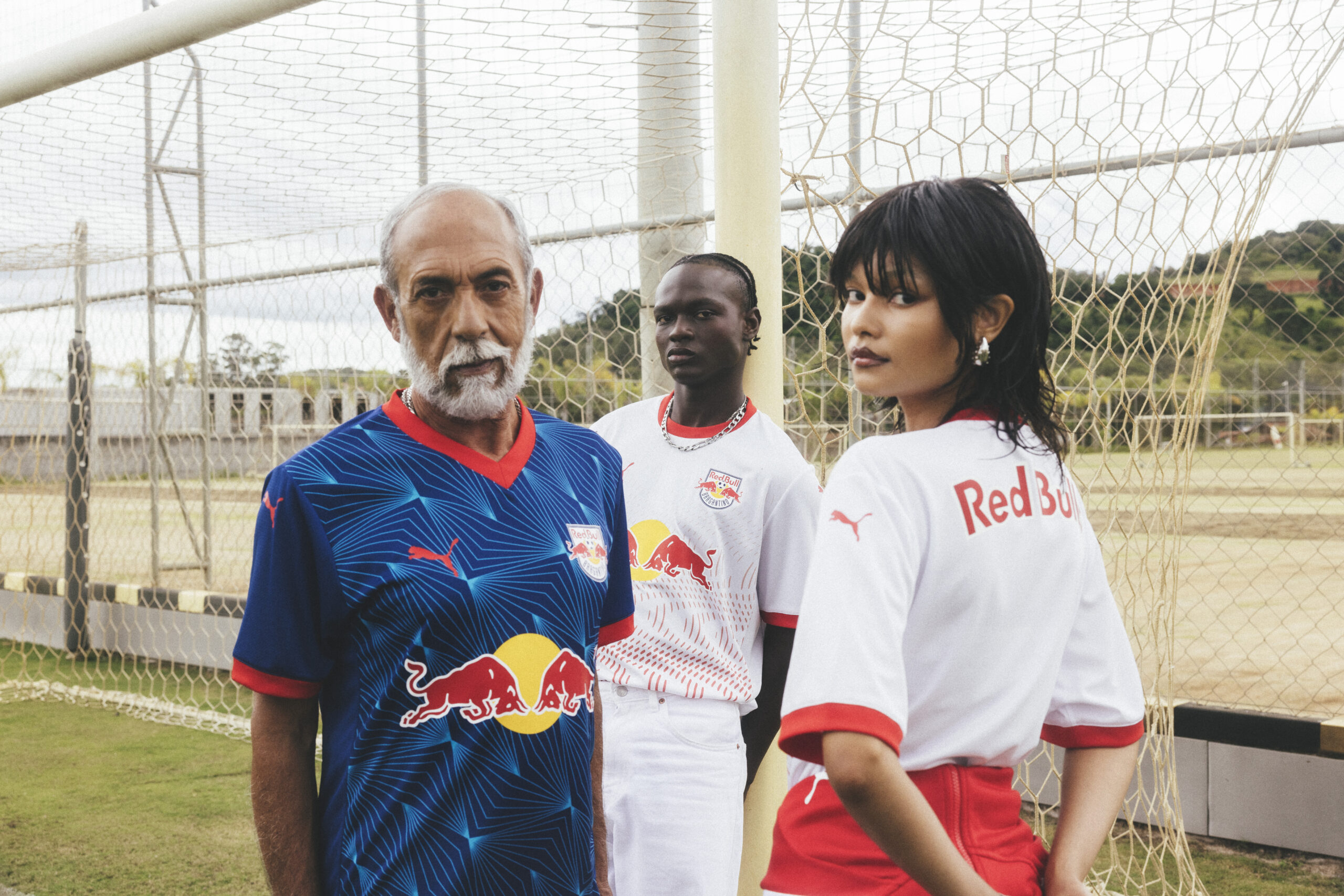 Red Bull Bragantino lança uniformes para a temporada 2025, os primeiro ...