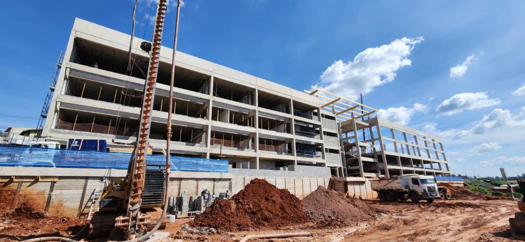 Nova escola estadual em Atibaia avança com apoio da Prefeitura ...